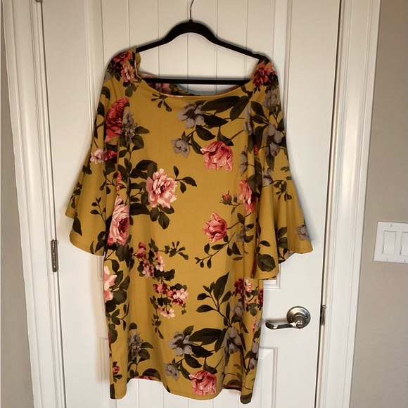Snap | Dresses | Snap Off The Shoulders Wflair Sleeves Mustard Floral ...